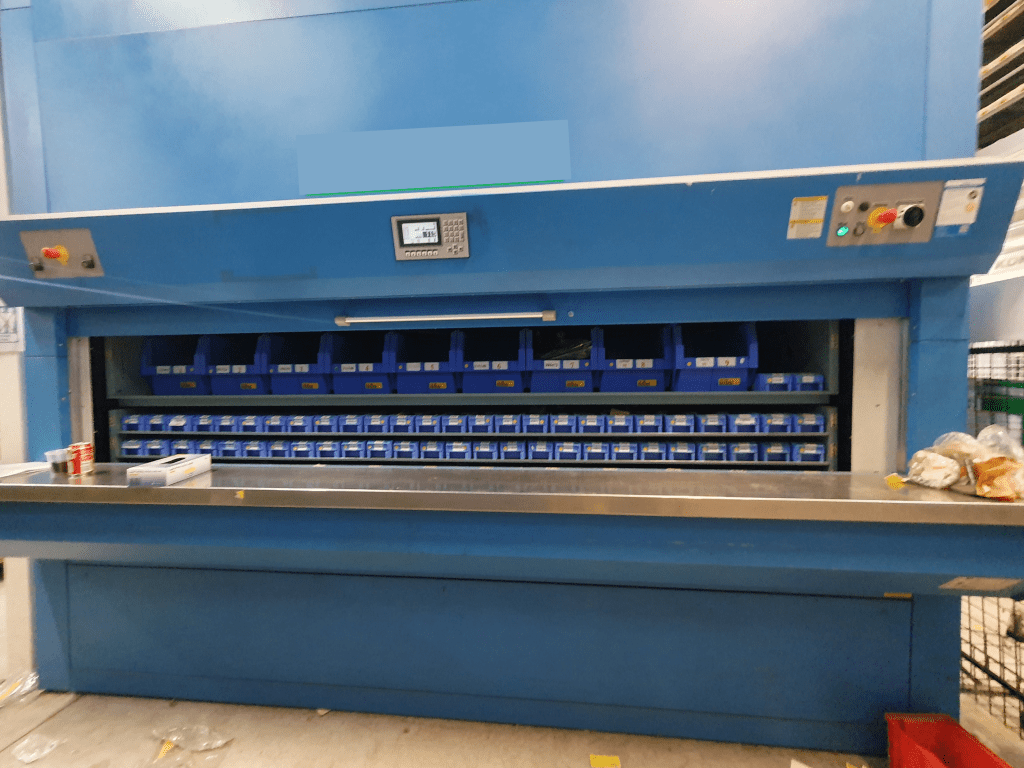 N°131 - Kardex RS350 environ 50 plateaux de 60cm profondeur année 2001 ...