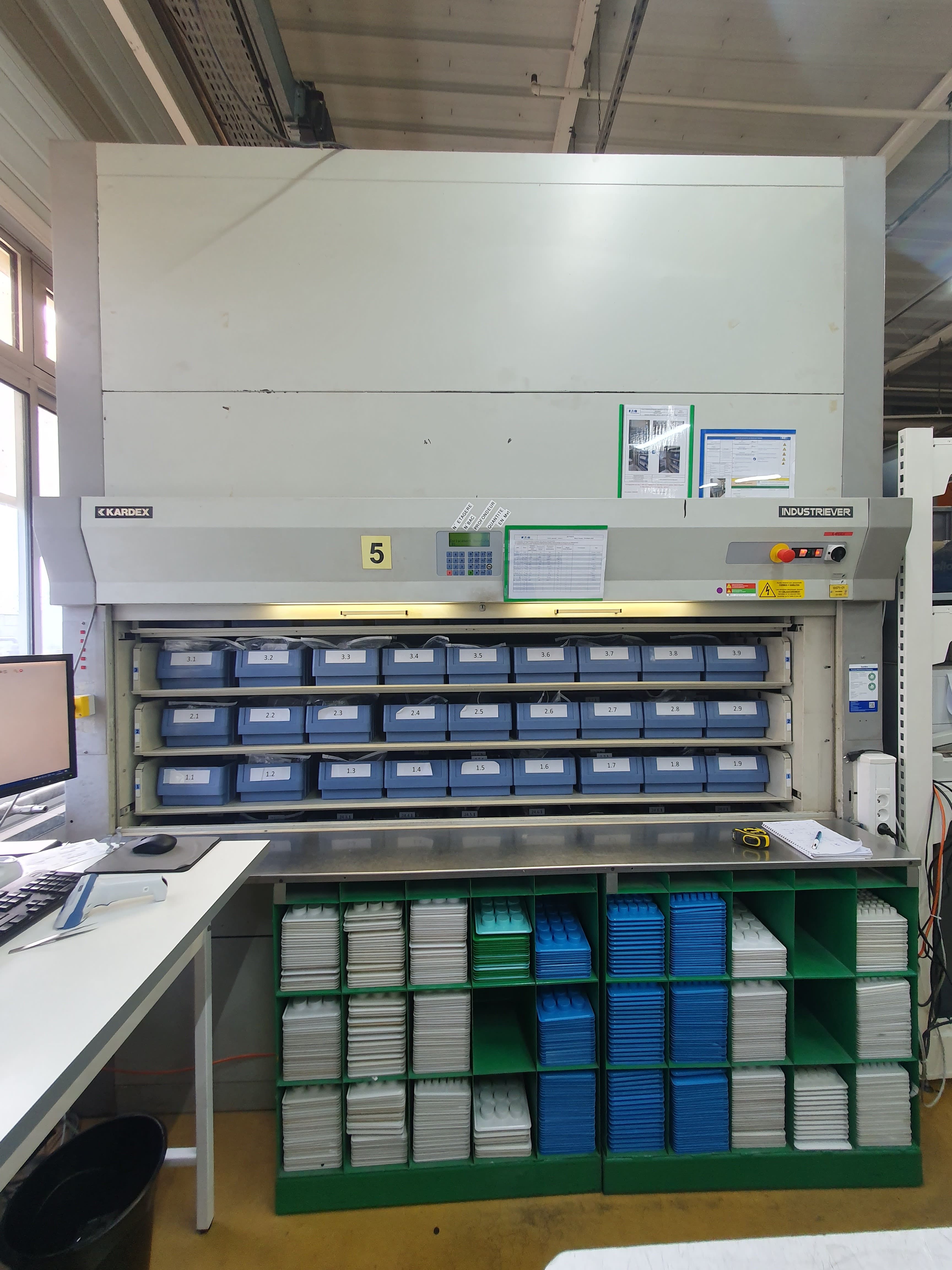 Kardex Industriever rotatif carrousel 3m 24 plateaux